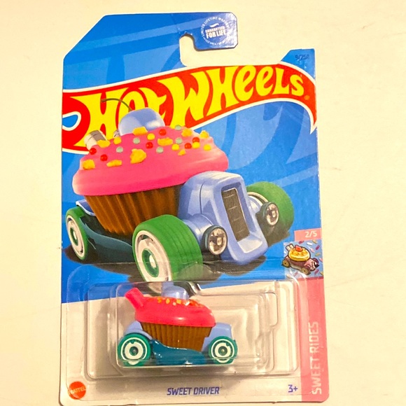 Mattel | Toys | Hot Wheels Sweet Driver Sweet Rides 25 Cupcake Car ...